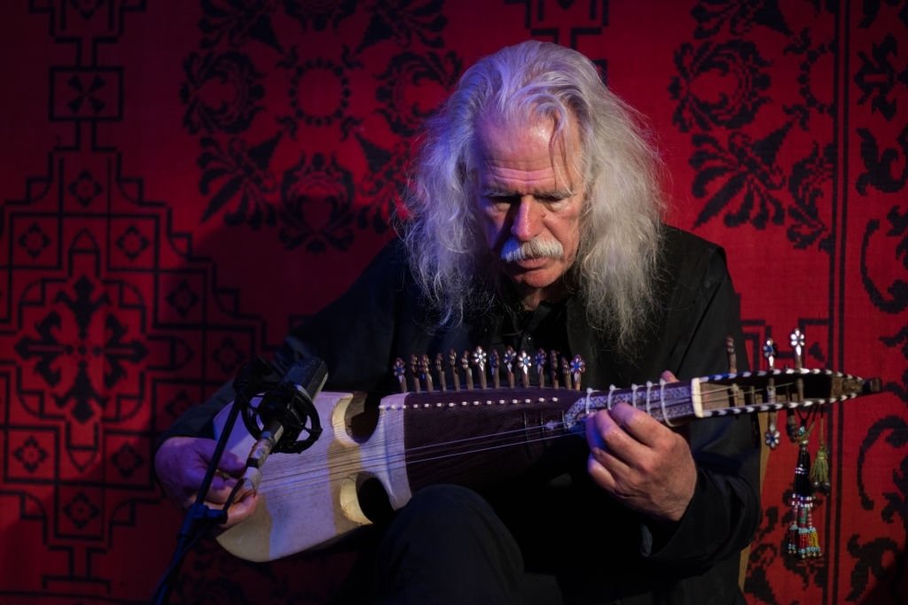 Famous Cretan Musicians & Composers ᐅ Crete Guide 🥇